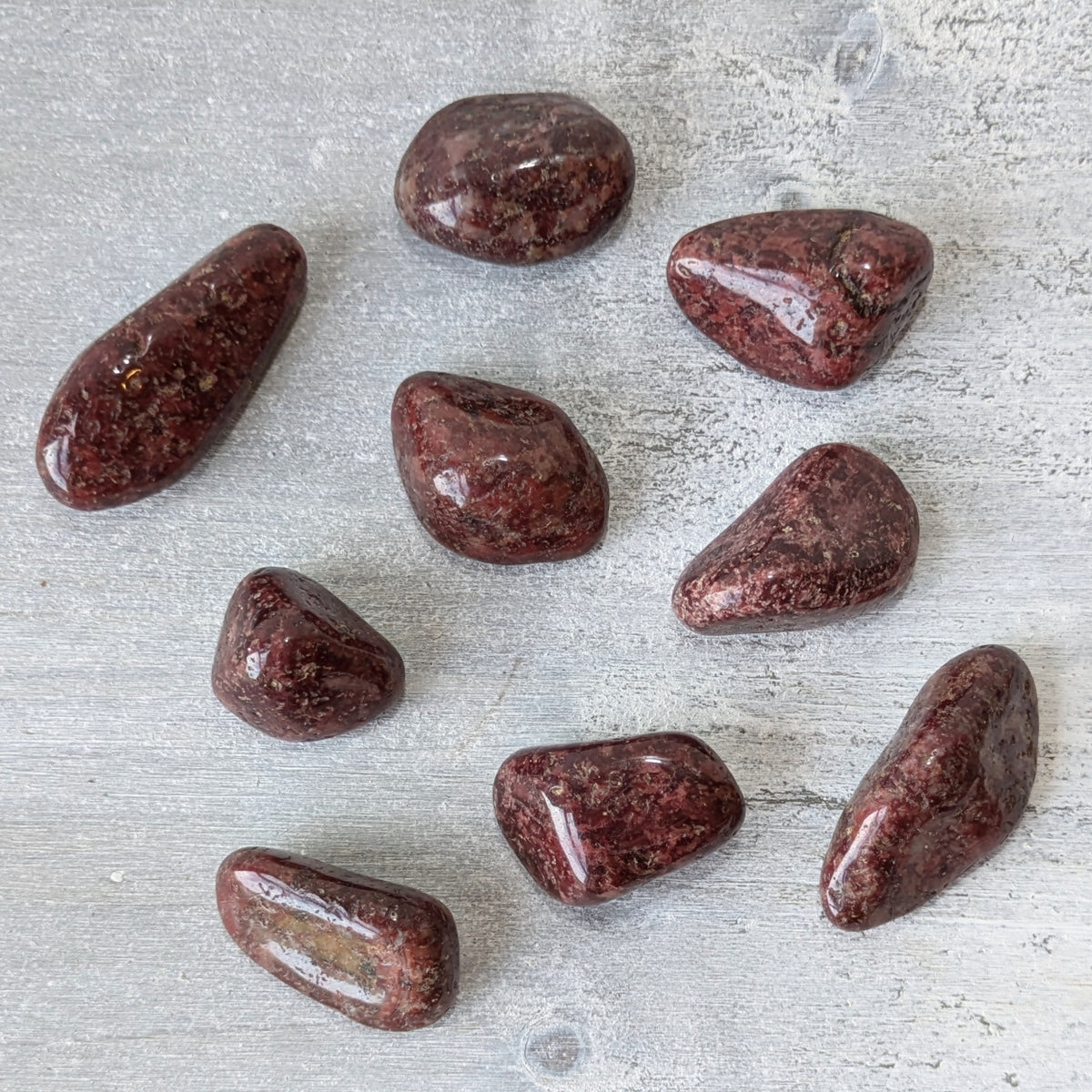 Red Wine Quartz Tumblestone – All About The Box